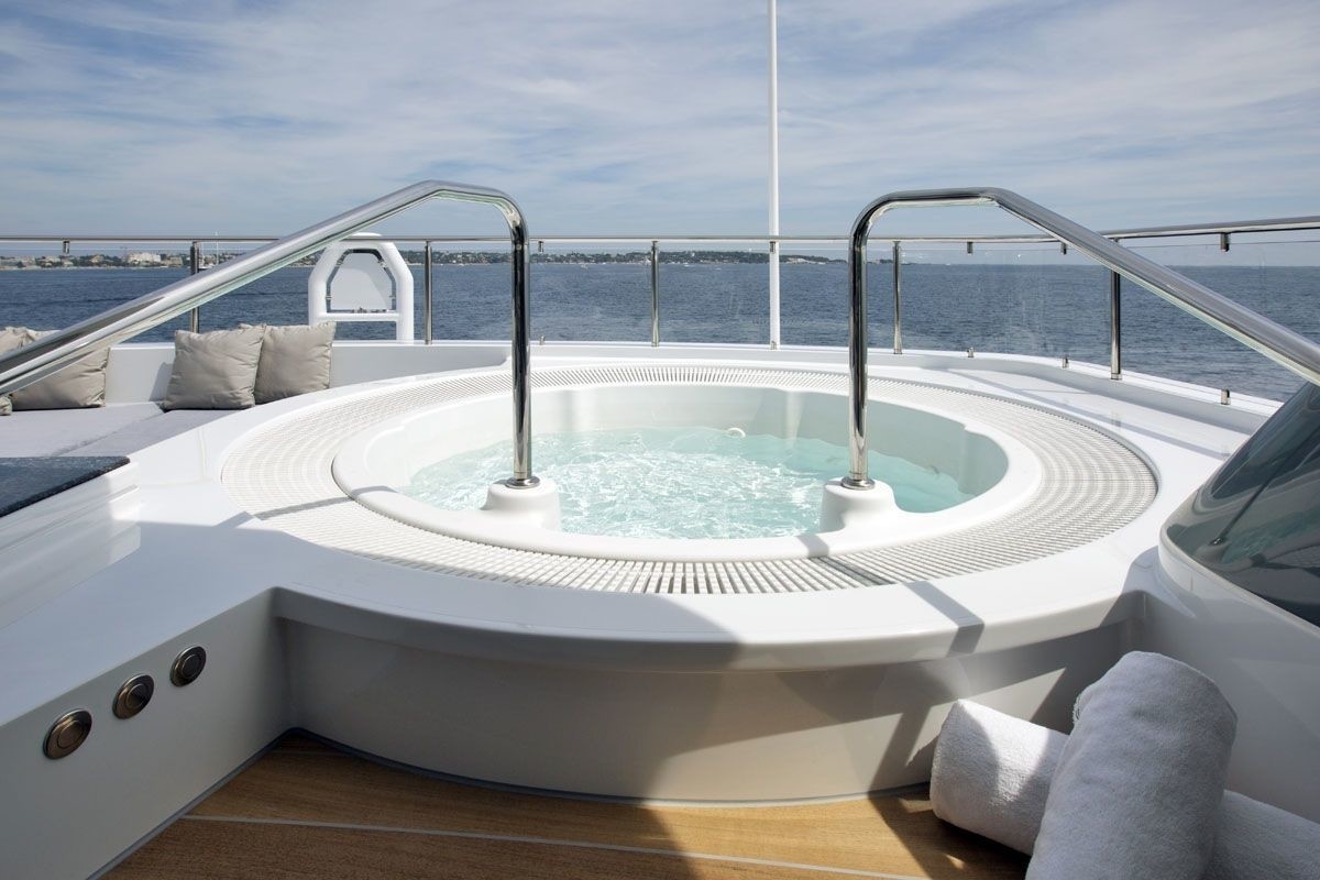 Yacht PRINCESS TOO, Feadship | CHARTERWORLD Luxury Superyacht Charters